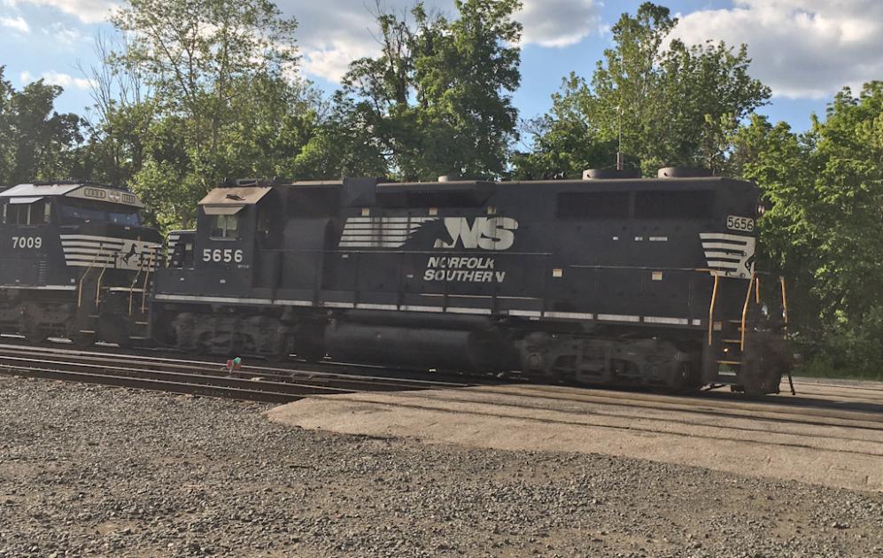 NS 5656 (CR 7717) at King of Prussia, PA 5-29-22 | Conrail Photo Archive